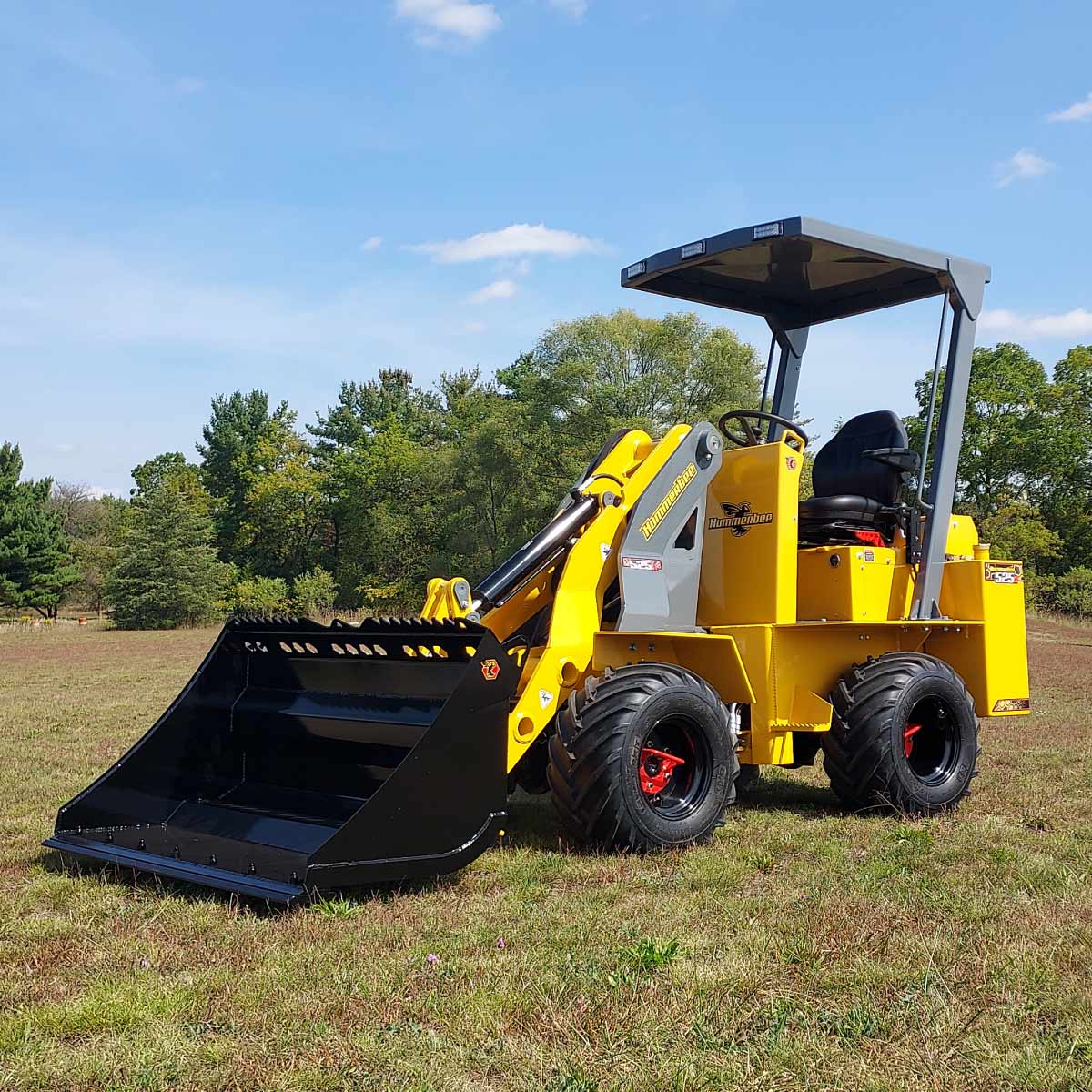 Hummerbee 550GR | Compact Articulated Loader