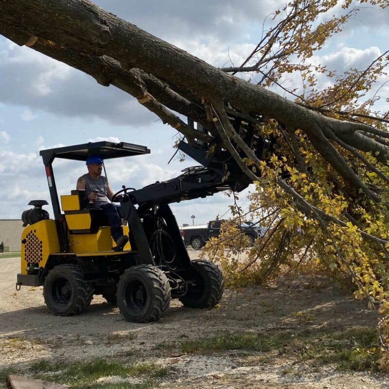 Hummerbee 774R | Compact Articulated Loader